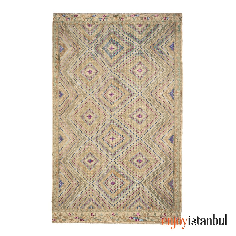 Manisa Kilim Rug (6.3 x 10.1 ft)