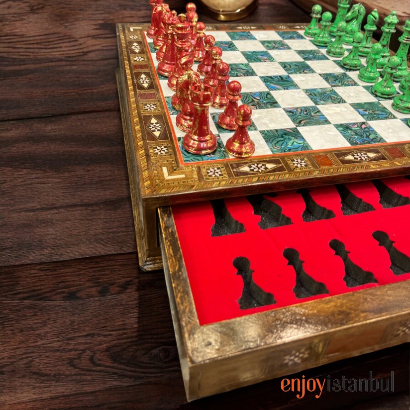 Handcrafted Wooden Red and Green Chess Set with Mother-of-Pearl Inlay ...